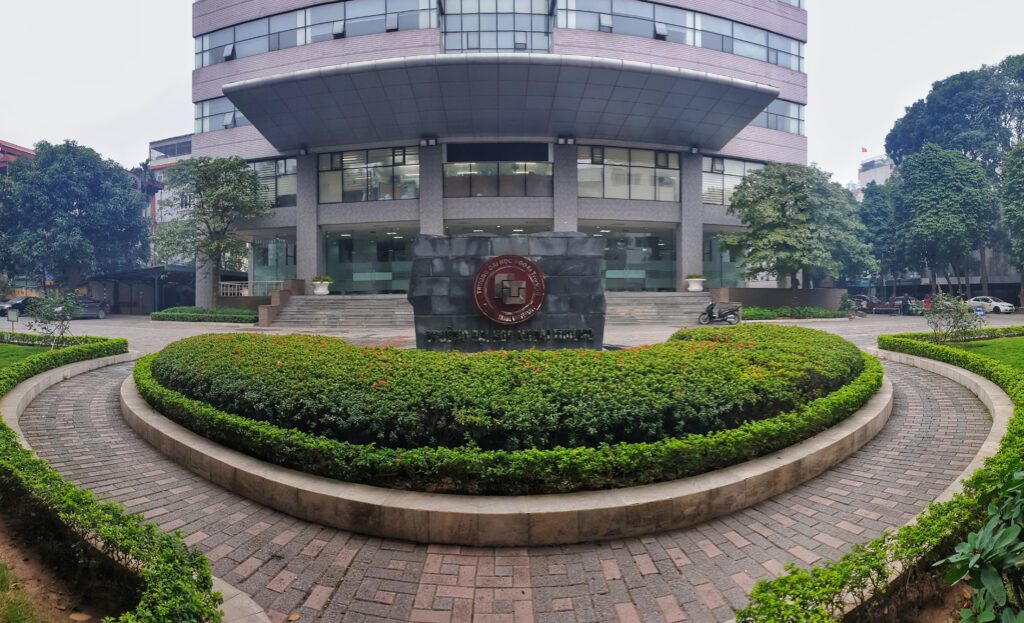 Official recruitment system of Foreign Trade University | FACULTY OF ...